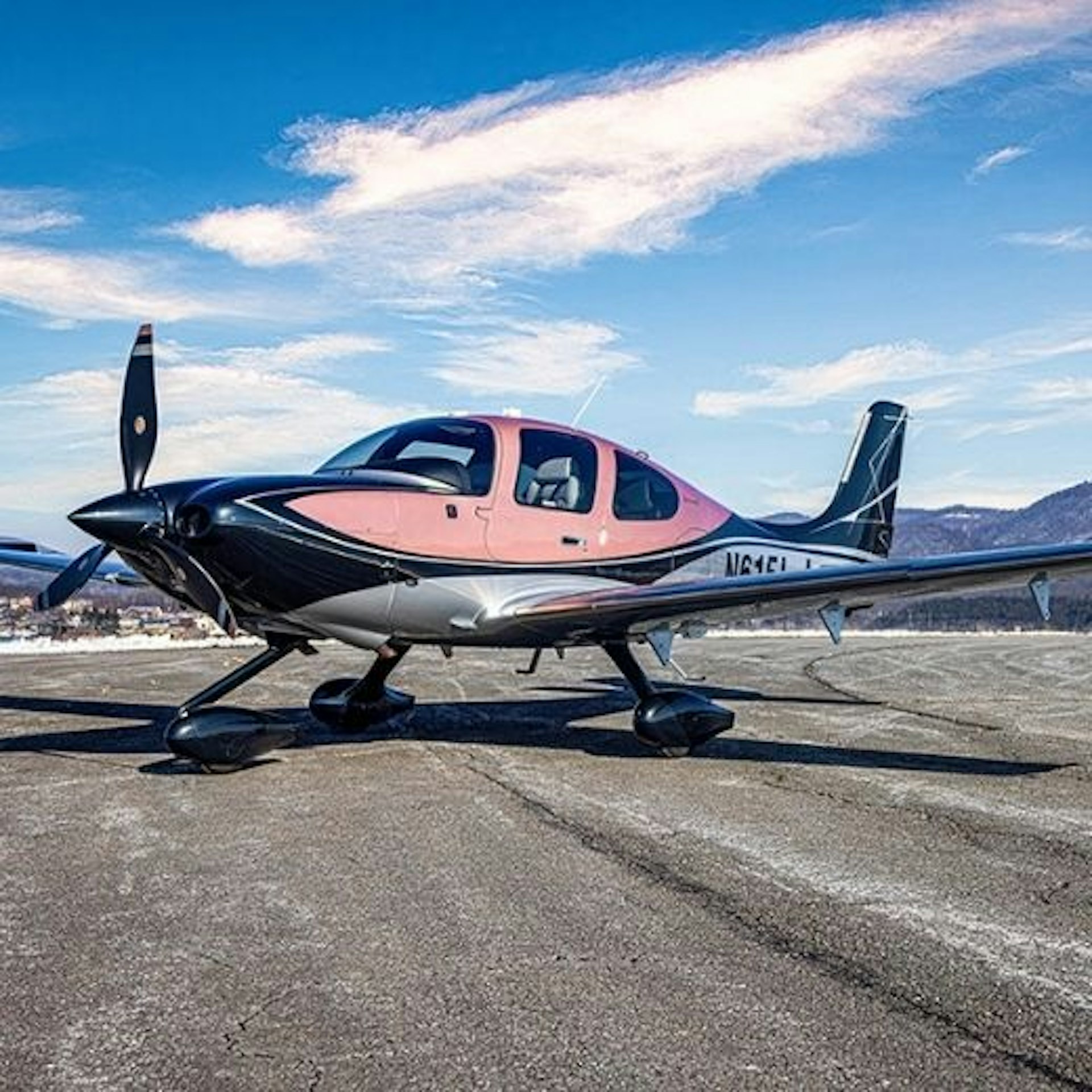 Cirrus Vision Jet - The safest and cheapest personal jet in the world